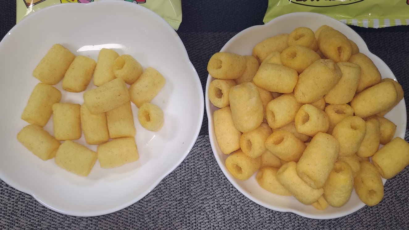 『キャベツ太郎』など太郎系スナック3種、小袋、大袋を比較。裏の謎の紹介文も確認すると想像以上にカオス – ページ 3 – 大人のための市販菓子の考察